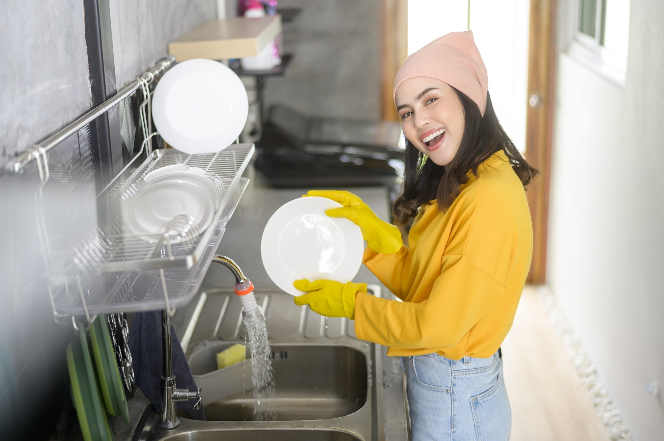 Fast and Easy Ways to Clean Your Dishes